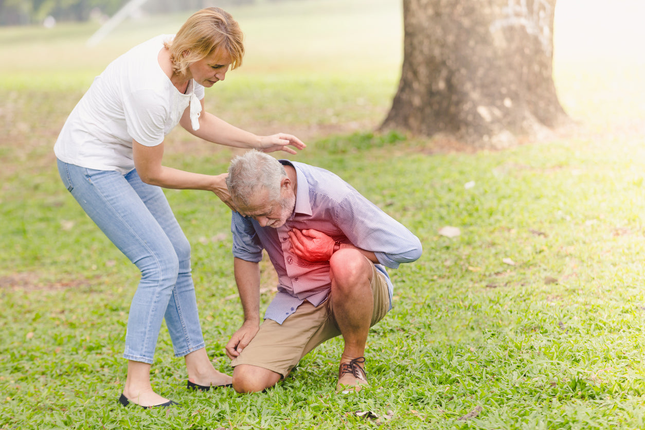 What to Do If Someone Is Having a Heart Attack: Life-Saving Steps You ...